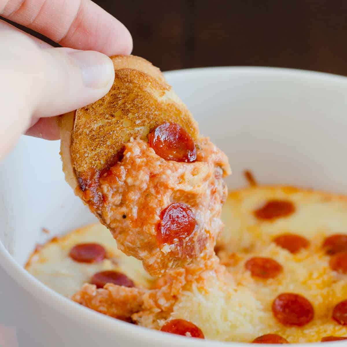 Hot Pepperoni Pizza Dip - Perfect easy party appetizer!
