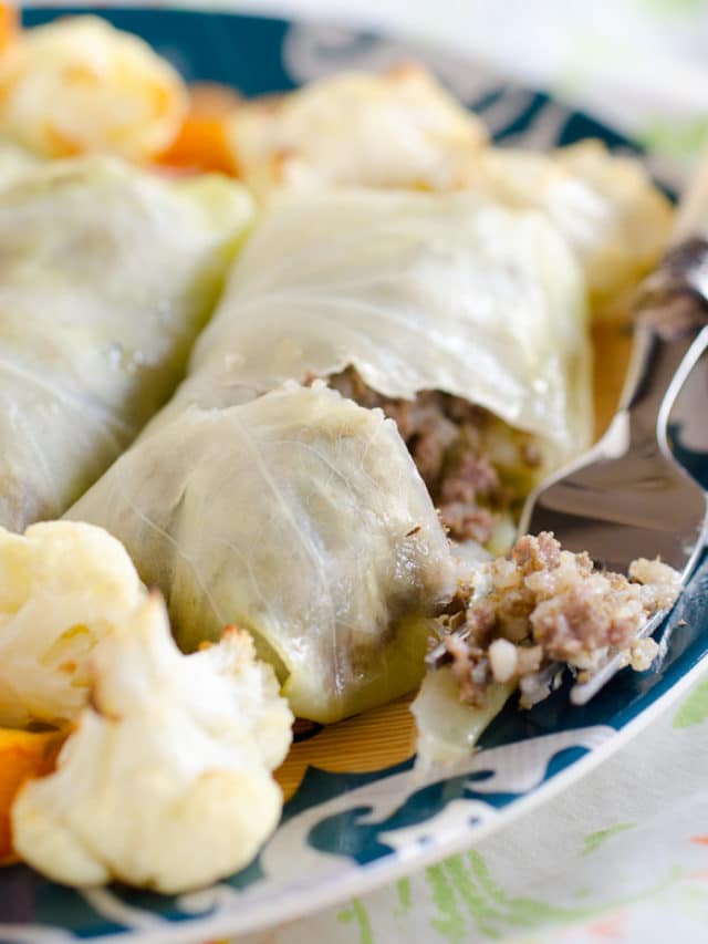 Middle Eastern Style Stuffed Cabbage Rolls Recipe Story - Easy Recipes ...
