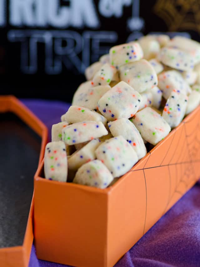 BOO! Bites (Tiny Shortbread Cookies) Story - Easy Recipes for Family ...