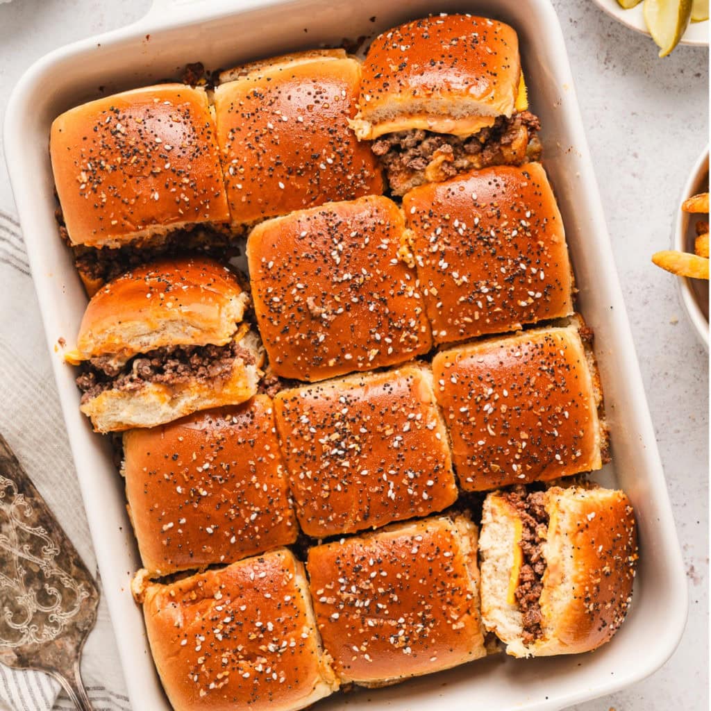 Baked Cheeseburger Sliders - Perfect handheld party appetizer!